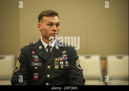 U.S. Army Staff Sgt. Phillip Amick, assigned to the U.S. Army Reserve ...