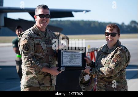 Tech. Sgt. Cody Jurgensmeyer (left), 4th Maintenance Group load ...