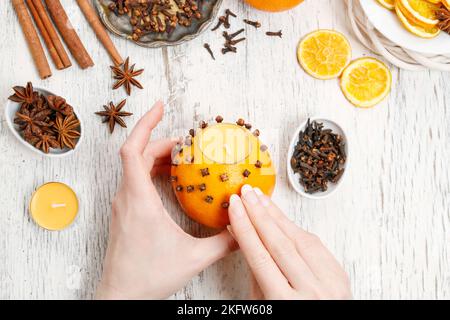 How to make orange pomander ball with candle - step by step, tutorial ...