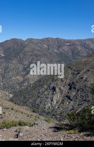 Mirador Tres Valles - Santuario de la Naturaleza Yerba Loca - Traveling ...