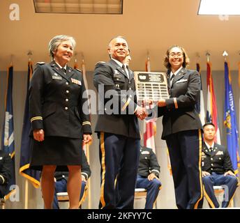 Hawaii Army National Guard Chief Warrant Officer 4 Shirley Bryant ...
