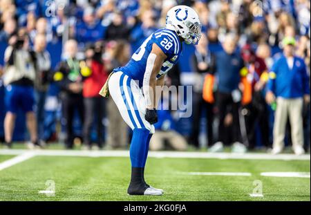 Indianapolis Colts running back Jonathan Taylor, left, watches drills ...
