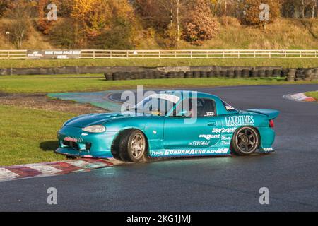 GoodTimes MAZDA custom car High-speed cornering on wet roads on Three ...