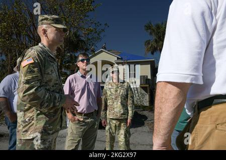 Major General William (Butch) H. Graham (center), U.S. Army Corps of ...