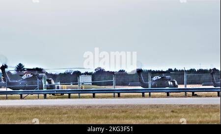 Aircrews with the Minnesota National Guard operate UH-60 Black Hawk ...