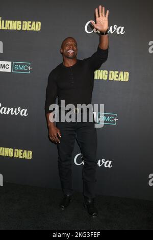 LOS ANGELES - NOV 20: Terry Crews at The Walking Dead Finale at Orpheum ...