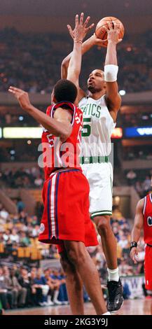 Boston Celtics vs. Los Angeles Clippers. 3/17/99. (L-R) Vitaly ...