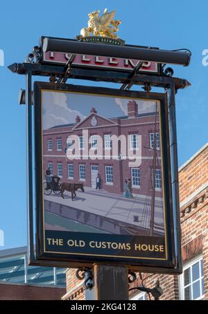 The Old Customs House public house - a Fullers pub - Gunwharf Quays ...