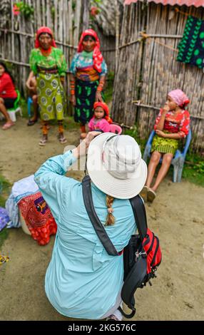 Traveler explores the Guna Yala culture Stock Photo - Alamy