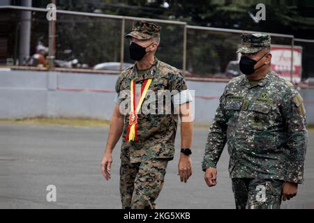 Philippine Marine Corps Col. Gregorio Hernandez Jr. (middle), exercise ...