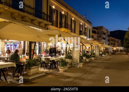 A Seafront Restaurant At Night, Cefalu, Sicily, Italy Stock Photo - Alamy