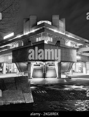 1970s brutalist bank building Stock Photo - Alamy