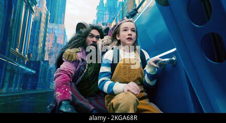 SLUMBERLAND, from left: Marlow Barkley as Nemo, Jason Momoa as Flip ...