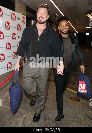 Duncan James and his partner Rodrigo Reis depart the annual TV Choice ...
