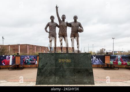 The United Trinity - George Best, Dennis Law, Bobby Charlton ...