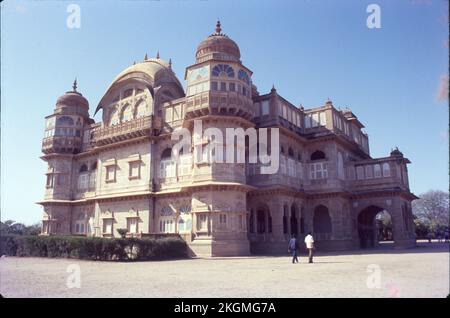 Vijaya Vilas Palace is one of the famous all time summer palace of ...