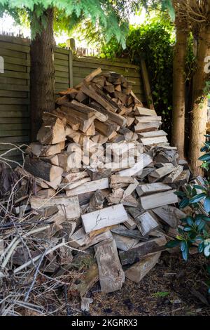 the firewood that is lying on the pile Stock Photo - Alamy