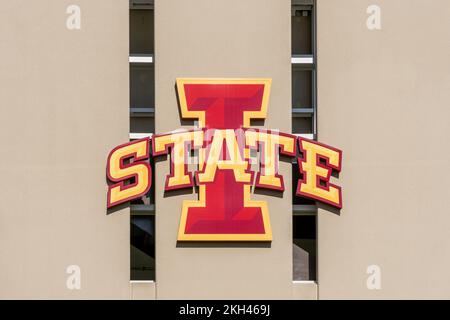 AMES, IA, USA - NOVEMBER 1, 2022: Walkway and Entrance on the campus of ...