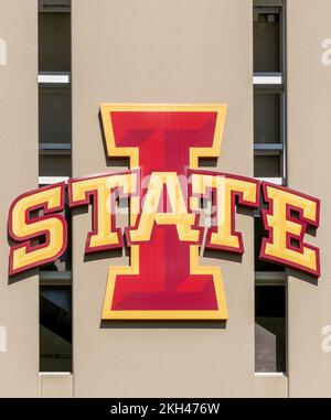 AMES, IA, USA - NOVEMBER 1, 2022: Walkway and Entrance on the campus of ...