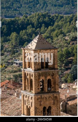 Moustiers-Sainte-Marie famous village at the bottom of a cliff, in ...