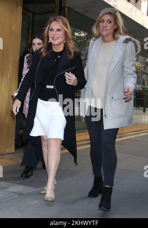 Marlo Thomas on Today Show to talk about her new Hallmark movie A ...