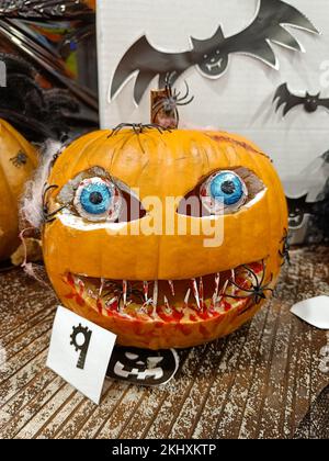 Halloween pumpkins terrifying pumpkin contest with carved faces and ...