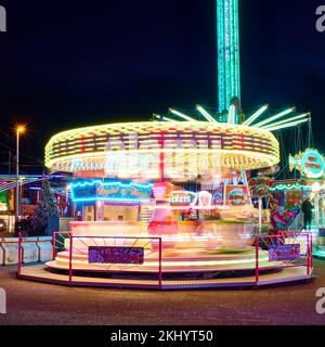Magical teacups roundabout ride at night in Blackpool,uk Stock Photo ...