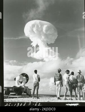 Project 26 - Operation Dominic (Johnston Island/Christmas Island/Maui ...