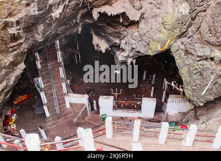 Khotang Halesi Mahadev Temple of Lord Shiva in a Cave in Nepal Stock ...