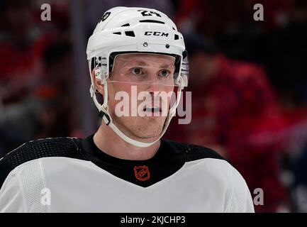 Philadelphia Flyers defenseman Nick Seeler (24) shoots around Anaheim ...