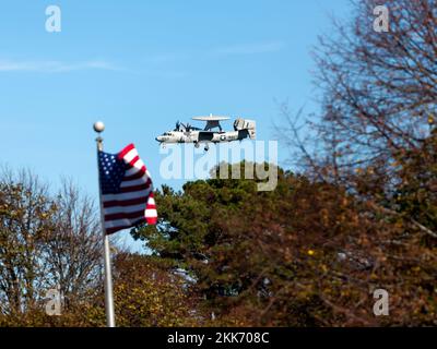 Northrop Grumman E-2 Hawkeye doing Navy Field Carrier Landing practice ...