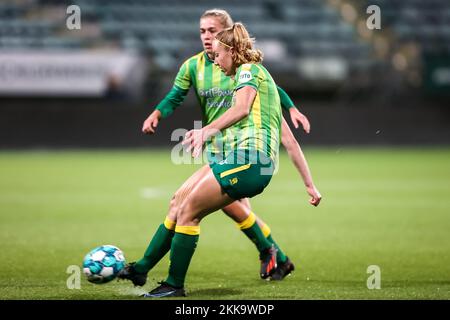 Den Haag - Danielle Noordermeer of ADO Den Haag Vrouwen, Justine ...