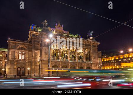 Vienna, opera Staatsoper, light trails of cars, night in 01. Old Town ...