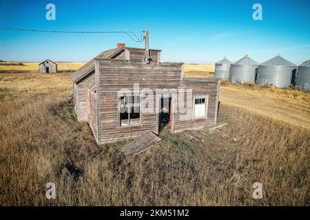 An abandoned homestead near Allan, Saskatchewan, Canada Stock Photo - Alamy