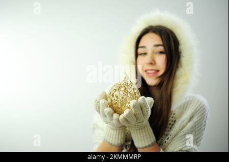 Great advertisement for New Year invitation or toy sale Shops and ...