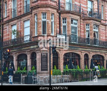 The Audley Pub Restaurant Mayfair London UK Stock Photo - Alamy