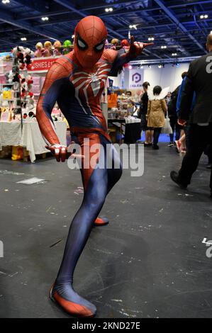 Spider-man cosplay at MCM Comic Con in London Stock Photo - Alamy
