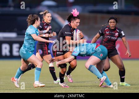 Georgia Evans #8 of Saracens Women weans the line out during the Women ...