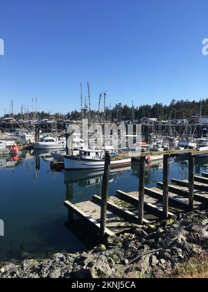 French Creek Harbour in Parksville on the East Coast of Vancouver ...