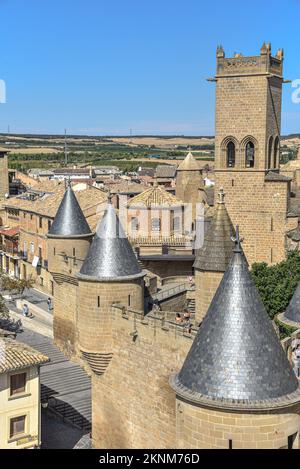 Olite, Spain - Aug 31, 2022: Palace of the Kings of Navarre of Olite ...