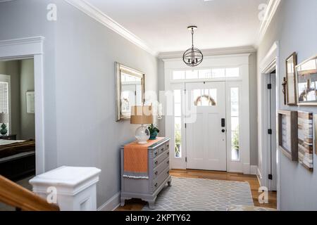 Foyer Entryway Of Home With Open Front Door Stock Photo - Alamy
