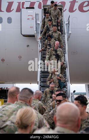 Soldiers in the 3631st Signal Company, 111th Sustainment Brigade, and ...