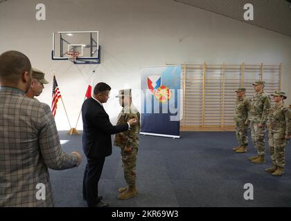 Col Jorge Fonseca, ASG-P commander briefs Col Zbigniew Targonski, 12th ...