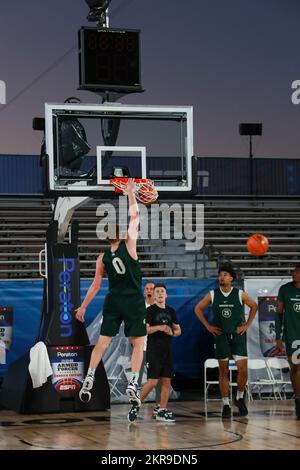 Michigan State forward Jaxon Kohler (0) plays against Oregon during the ...