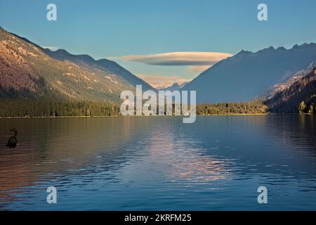View across Lake Chelan in the North Cascades National Park, Stehekin ...