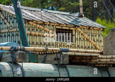 Historical houseboat in the dock Stock Photo - Alamy