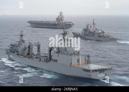PHILIPPINE SEA (Nov. 20, 2022) Capt. Edward Angelinas views the Royal ...