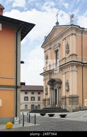 san michele arcangelo main church, arcene, italy Stock Photo - Alamy