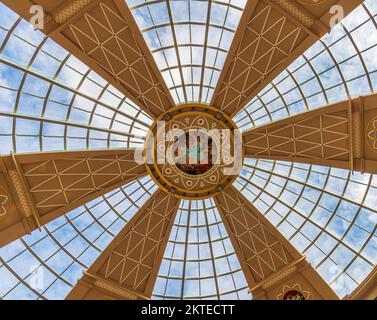 Peel avenue with dome in the Trafford Shopping Centre. The Trafford ...