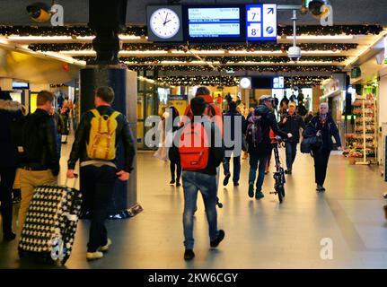 Holland in December. The picture shows: L 4 tram, NLD, Netherlands ...